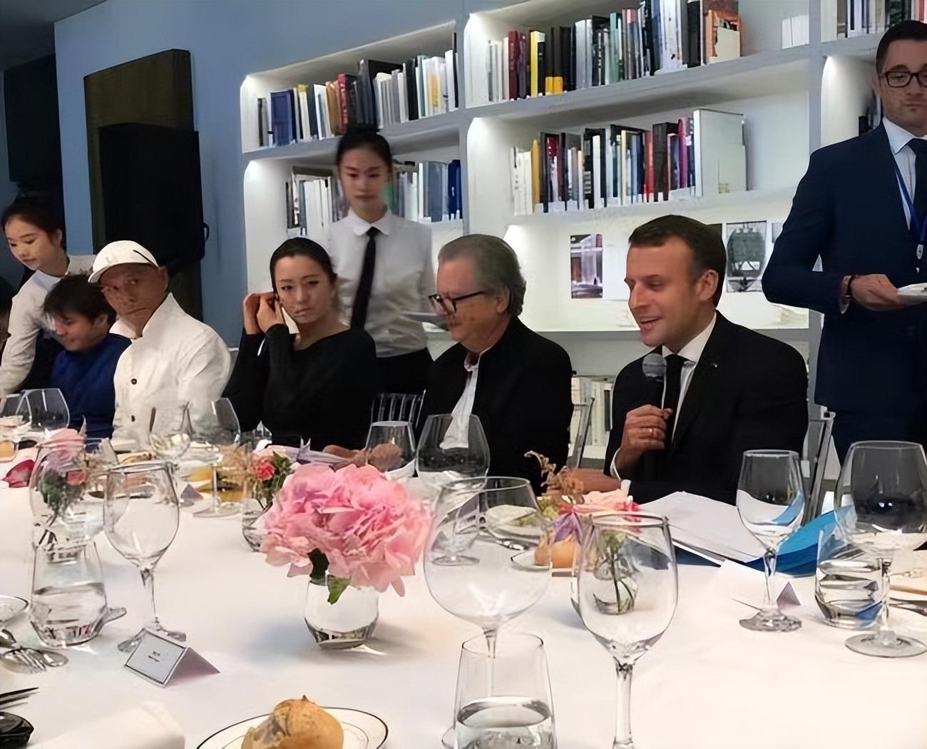 Macrons Visit To China Is Too Stylish Accompanied By Two Beauties 0535