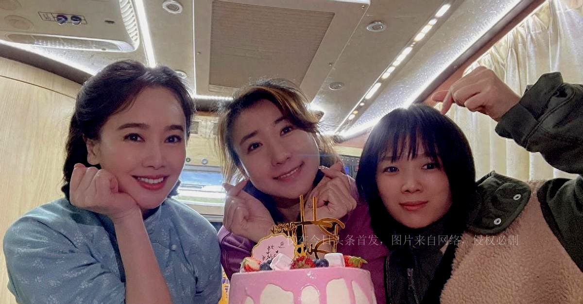 Zuo Xiaoqing celebrates her birthday in a luxury RV. At 44 years old ...