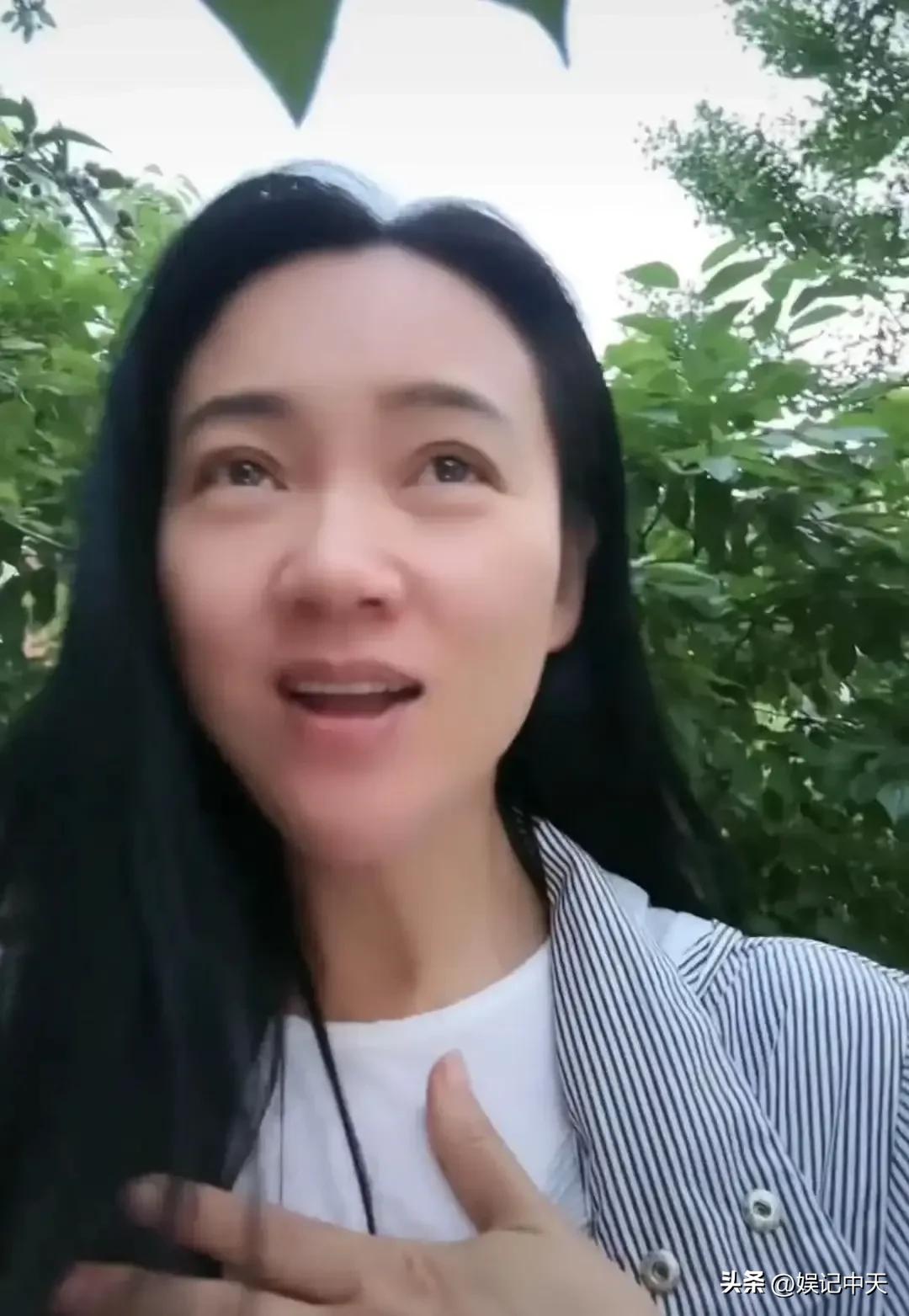 The host Zhou Qun's body is worrying! Just discharged from the hospital after heart surgery and ...