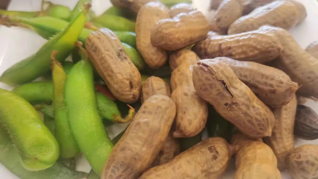 Moldy peanuts are highly toxic, so spit them out and rinse your mouth ...