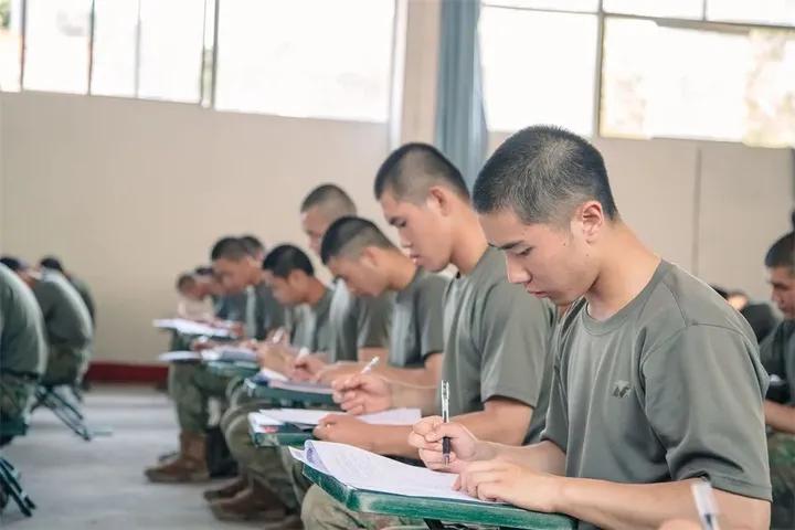 A Brigade of the 71st Group Army: Democratic review, let the "mirror ...