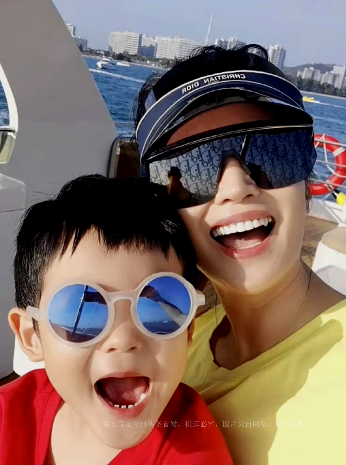 Host Chun Ni and her family went out to sea on a luxury yacht ...