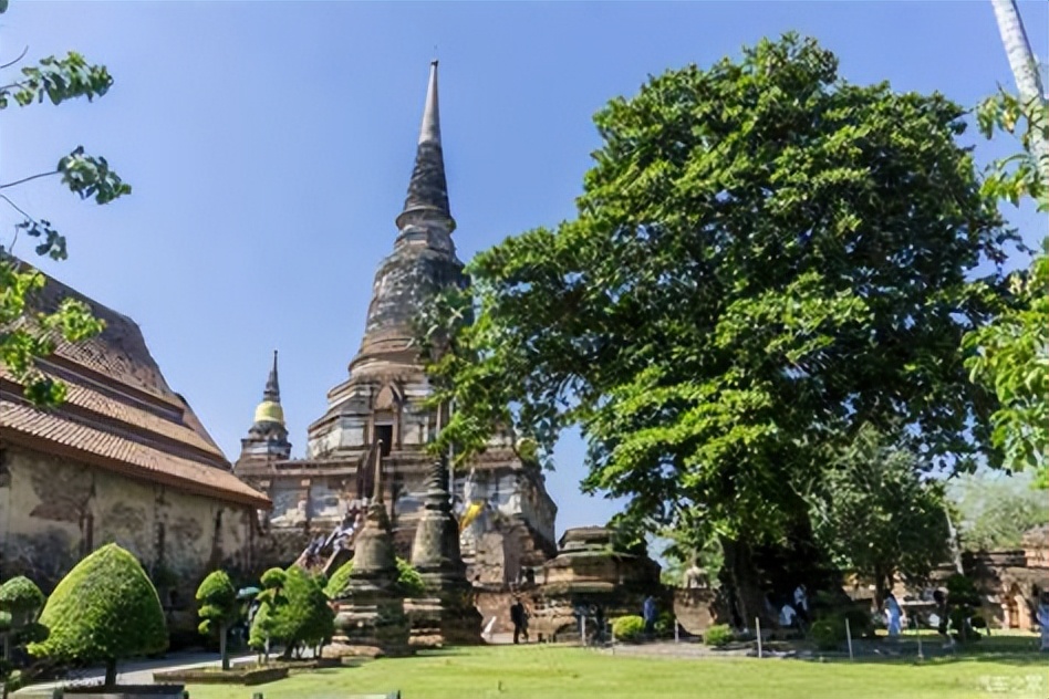 Political and Social Changes in the Kingdom of Siam from the 16th to ...