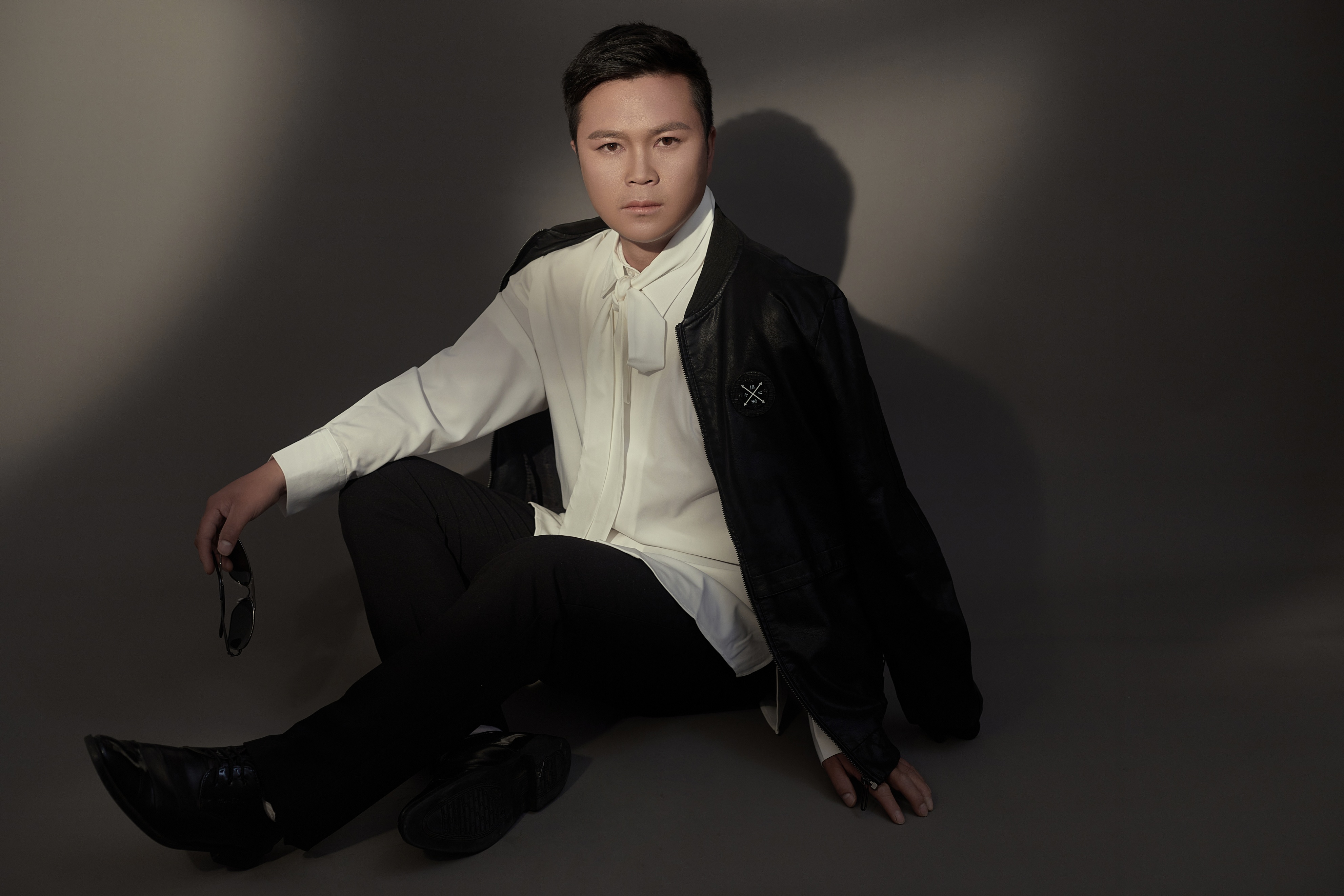 Zhu Xiai's personal MV "Retrograde" is being produced - iNEWS