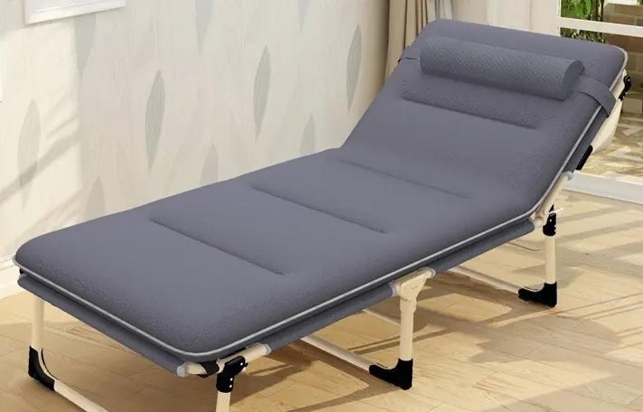 I have used three folding beds, and the experience summed up with tears ...