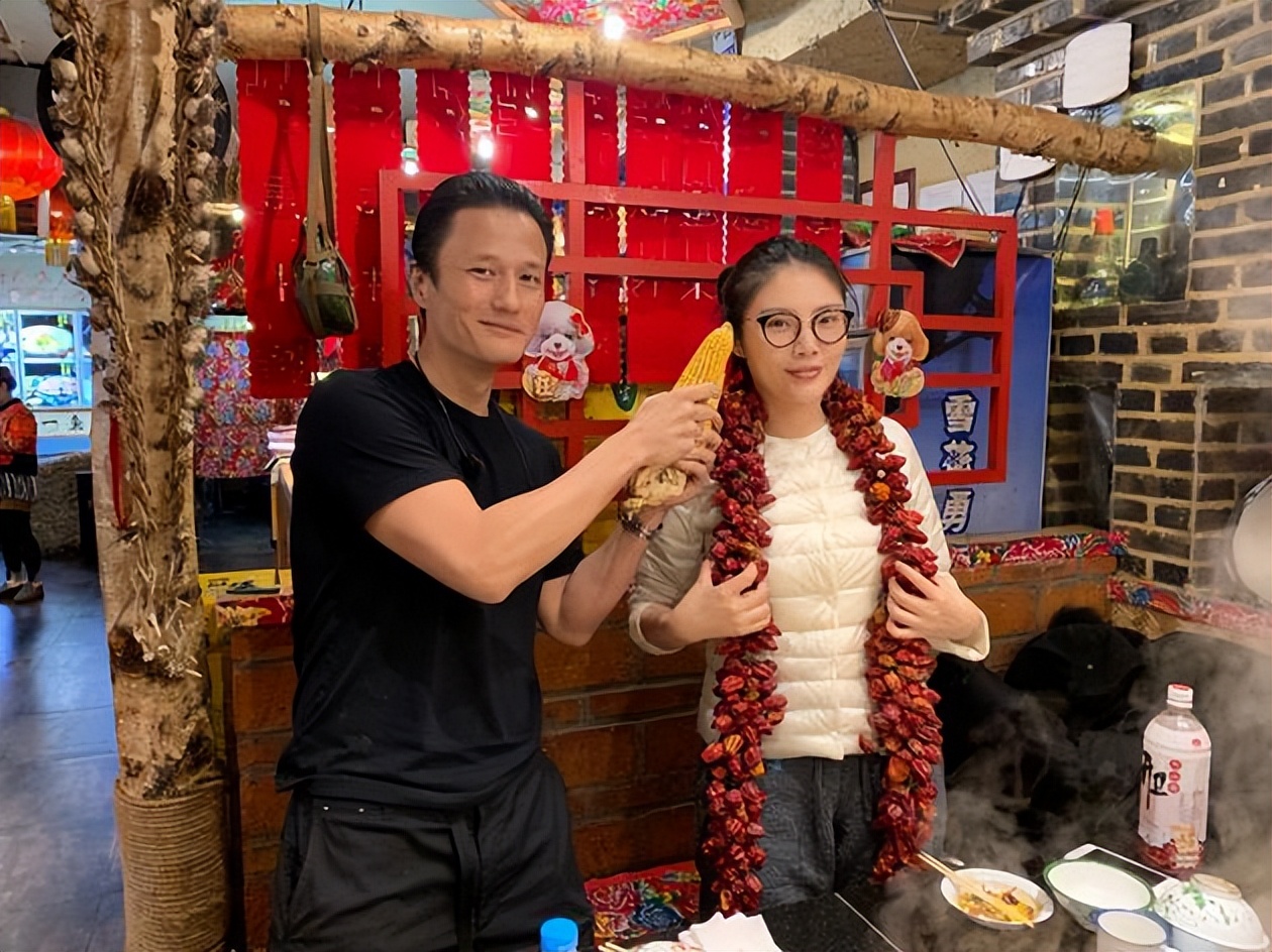 Xu Dongdong and 48-year-old Yin Ziwei continued their relationship ...