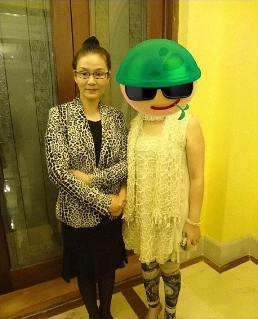 Pan Hong took off her wig and changed drastically! The 68-year-old has ...