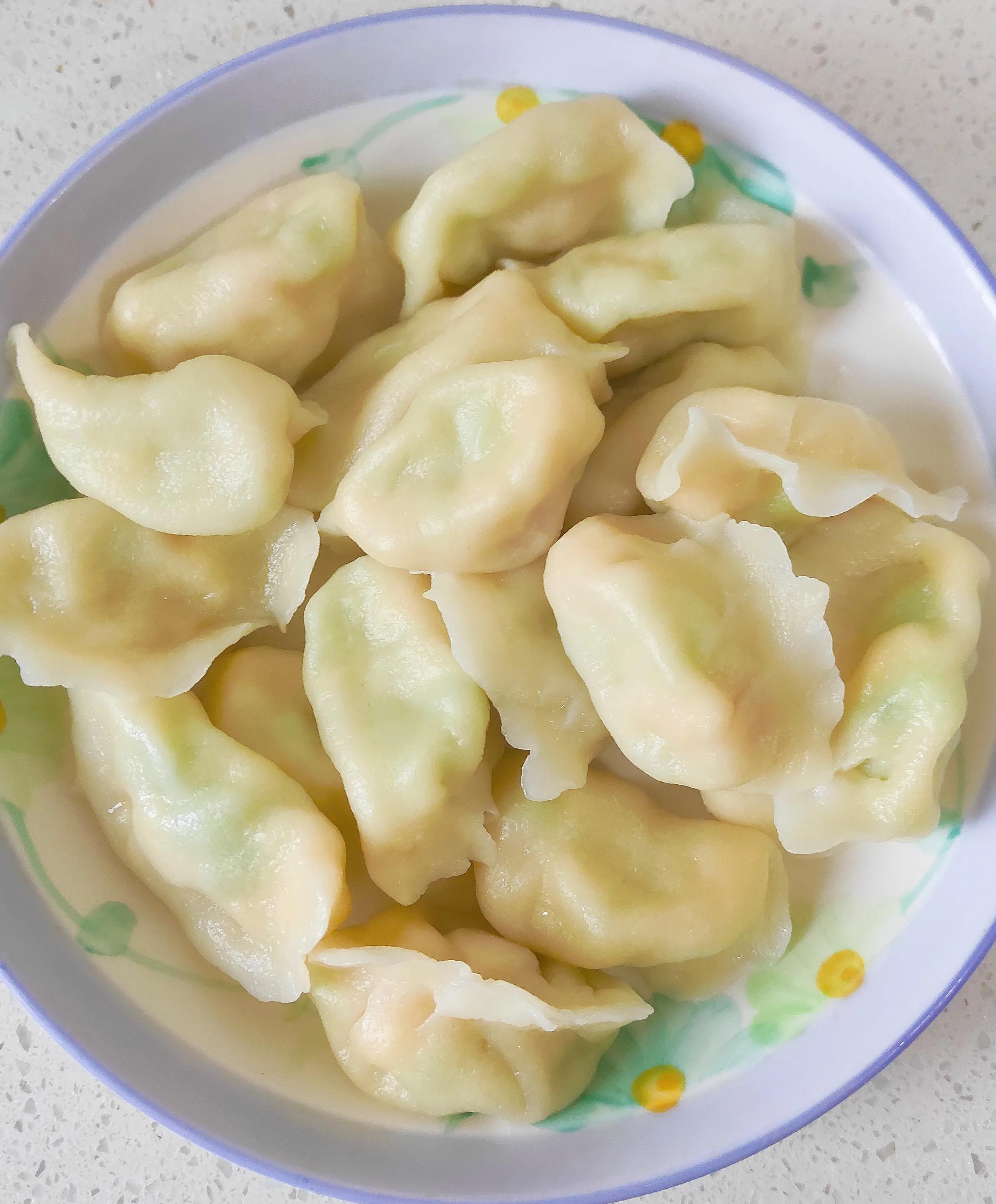 It's too hot today so I didn't make dumplings. I looked at the ...