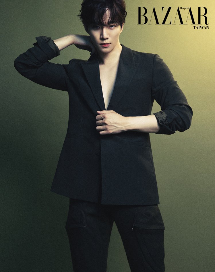 Li Junhao's "sleeves" became popular, and he was seriously injured in ...