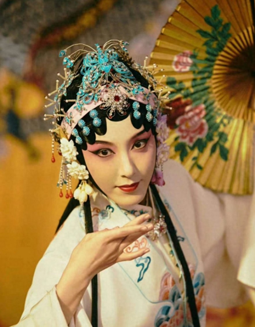 Is Zeng Li, with her big and fierce face, considered a top beauty? Just ...