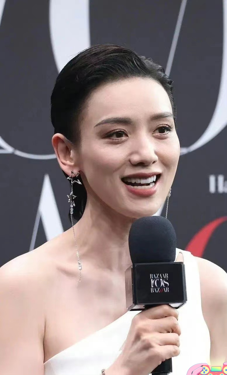 A good deed, Li Xiaofeng's humbleness, the baby's being hacked, and ...