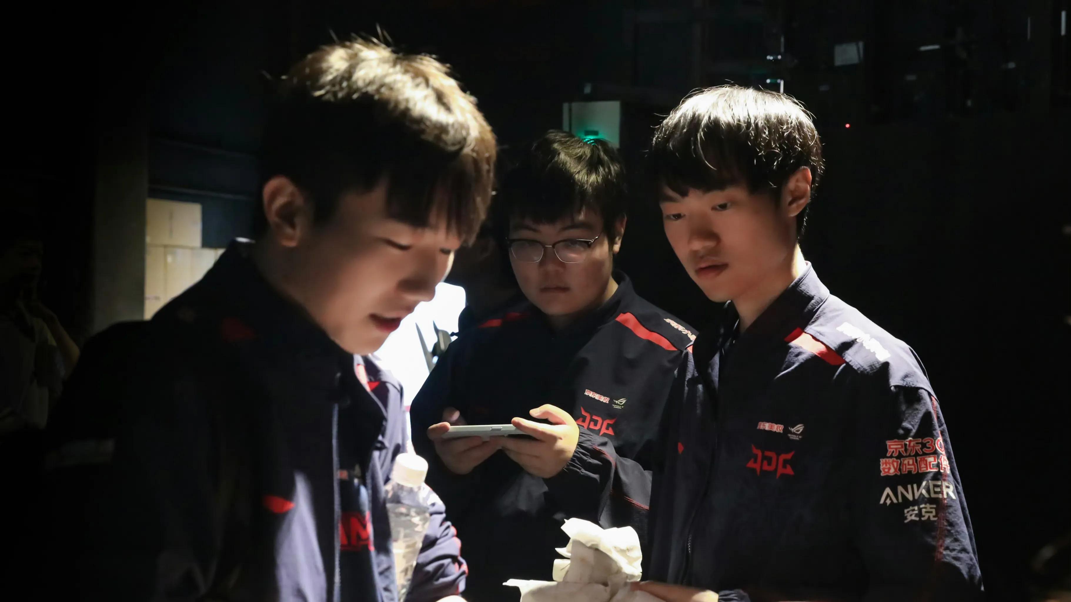 這支JDG究竟能被誰打敗，LPL強隊在他面前都不堪一擊 - 資訊咖