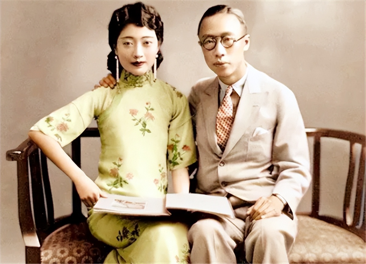 Puyi had no heirs in his life, but his younger brother had three sons ...