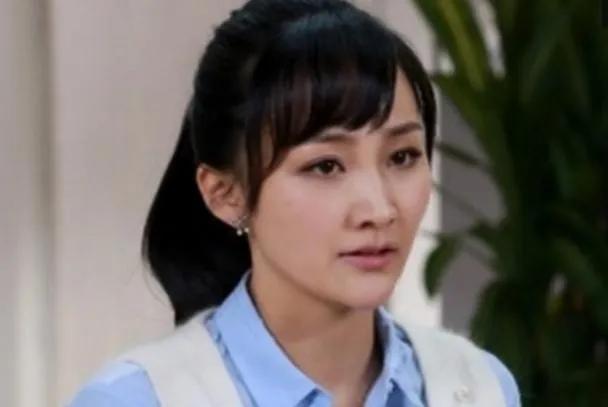 Divorced for 12 years, and then look at Yu Zhen Fang Bai Ni's respective lives are too different ...