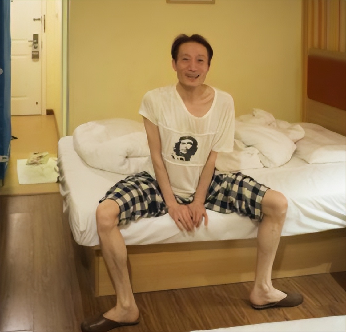 Guo Leng, a 46-year-old "giant baby" in Ningxia - iNEWS