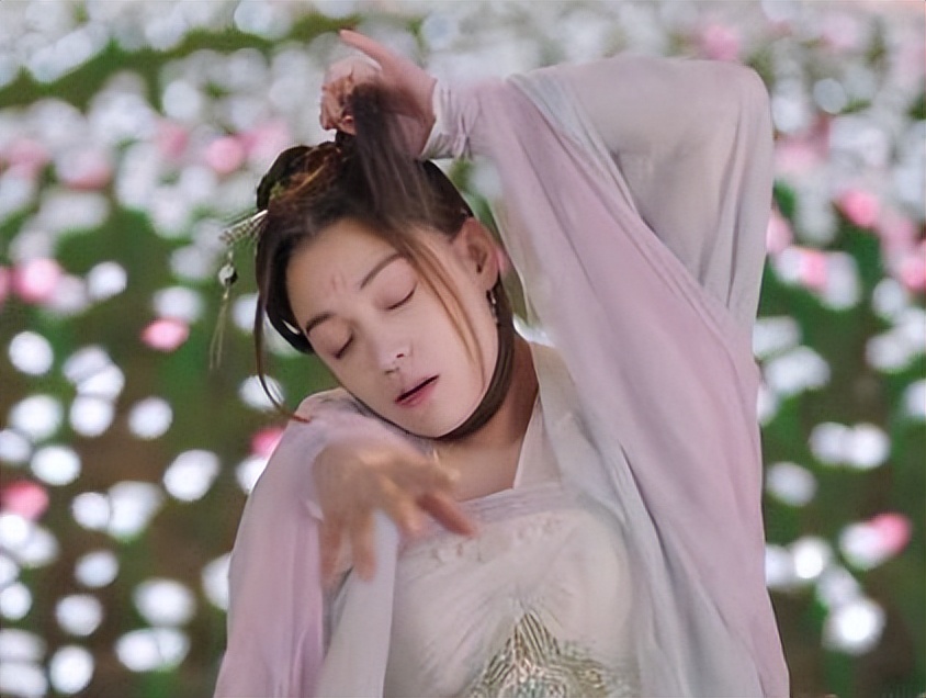 Legend of the Demon Cat: Concubine Yang Guifei and Zhang Rongrong ...