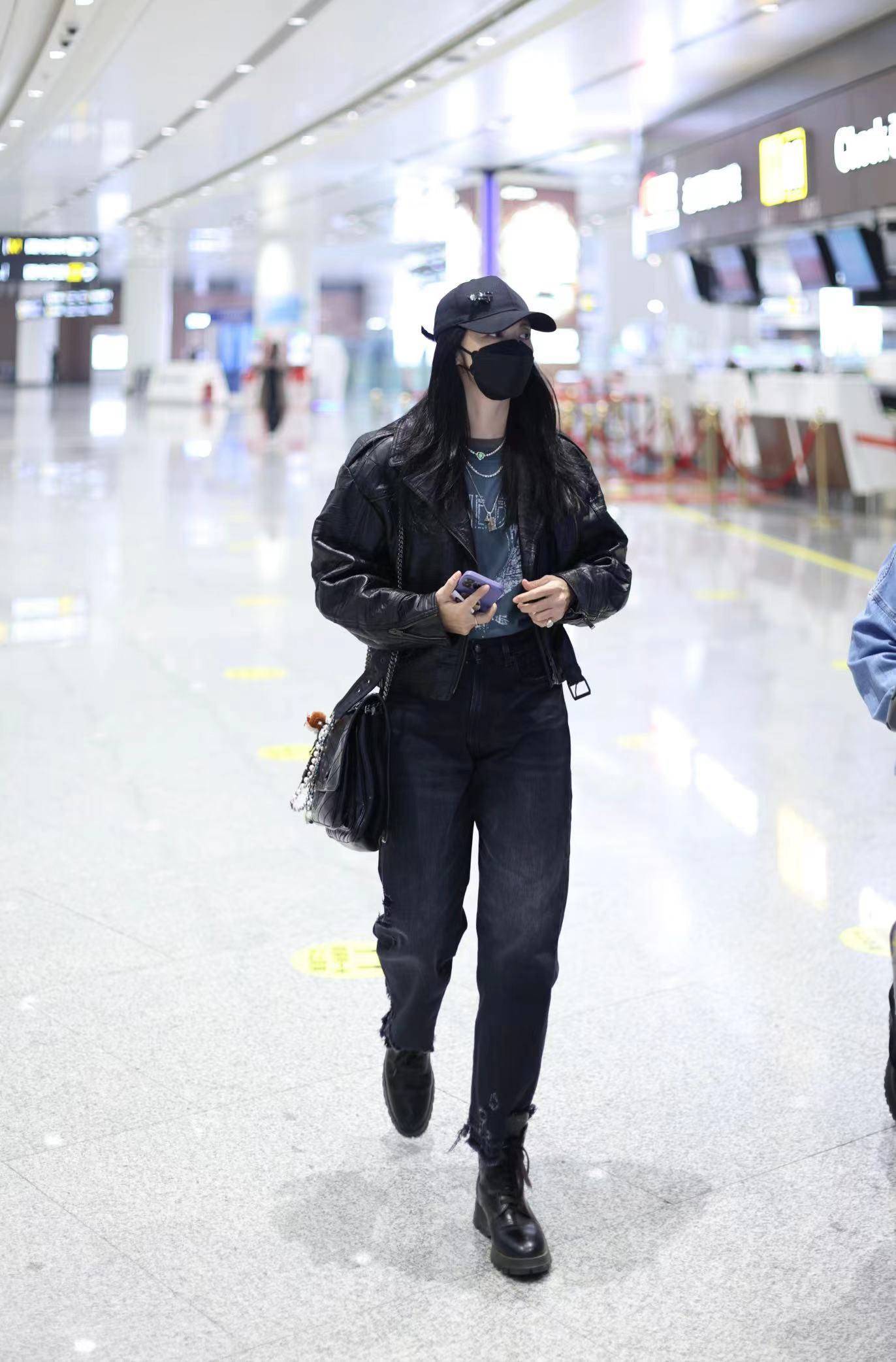 Yao Chen's Golden Rooster Festival Airport Departure from ALL BLACK The ...