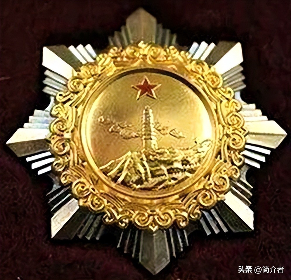 Fang Mingsheng, the founding senior colonel at the age of 98 - iMedia