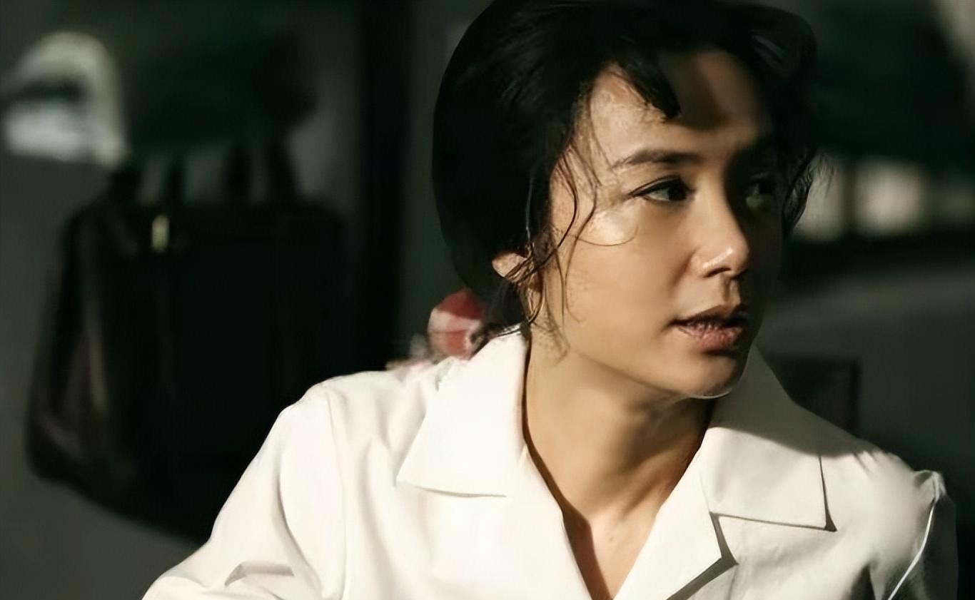 Jiang Wenli, who once swept thousands of viewers in the entertainment ...