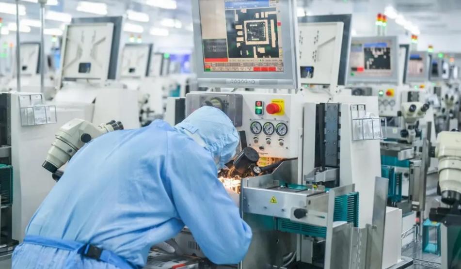 The lithography machine breaks through 90nm, and the chip can be mass-produced at 14nm. - iMedia