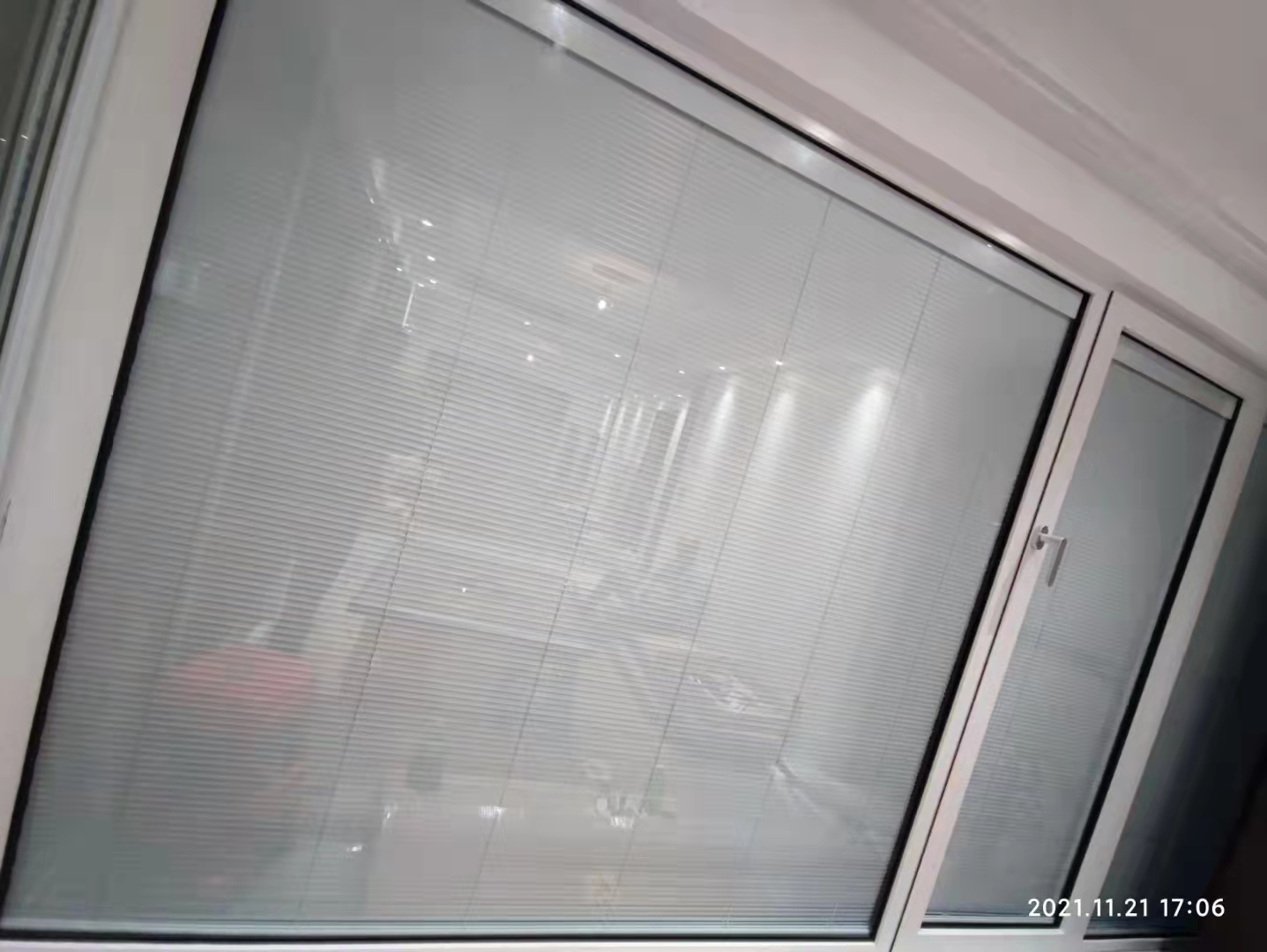 Frequently asked questions about magnetic shutters - iMedia