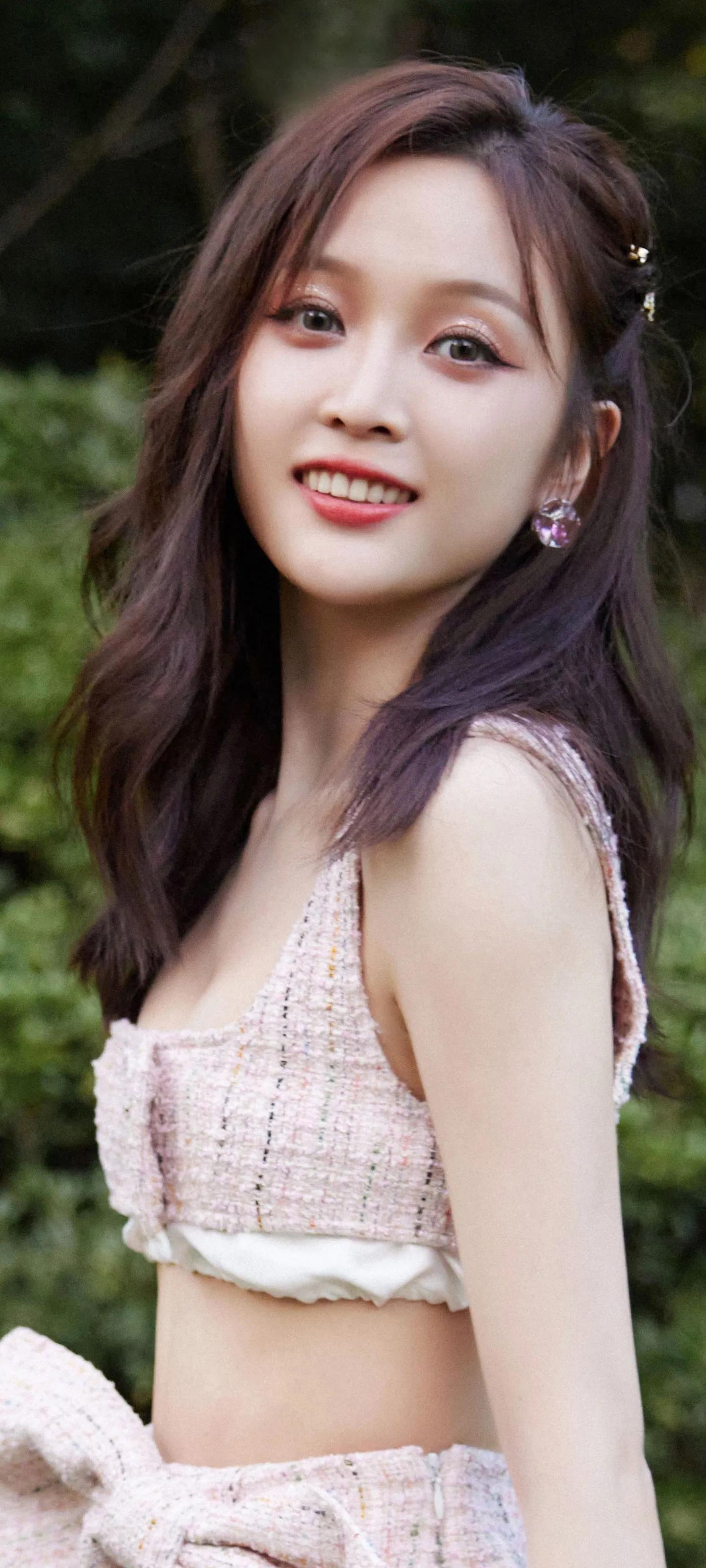 Sweet Goddess | Wu Xuanyi | Sexy Beauty Wallpaper Photo - iMedia