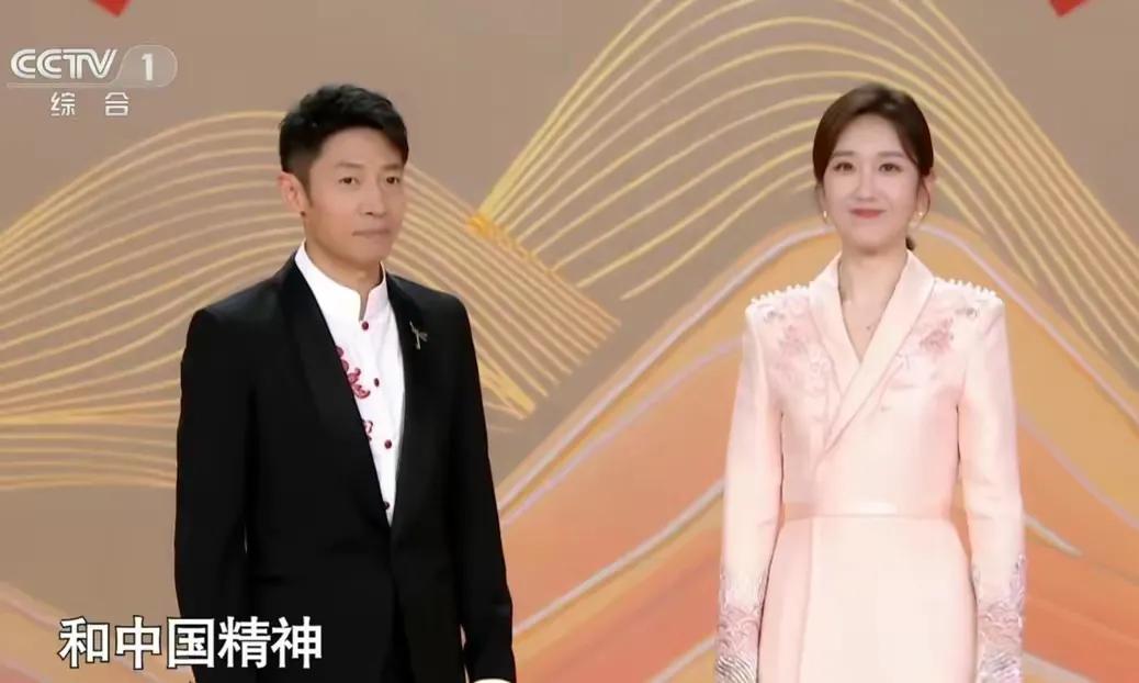 It is revealed that Wang Jianing will surpass Dong Qing and become the first sister of CCTV ...