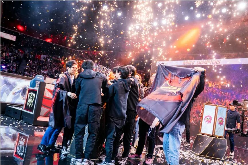 FPX champion skin is on the hot search because it is too ugly, Doinb ...