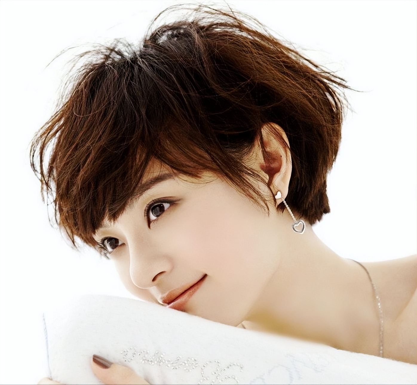 Is Sun Li a big beauty with a fierce face? Look at the photo of her and ...