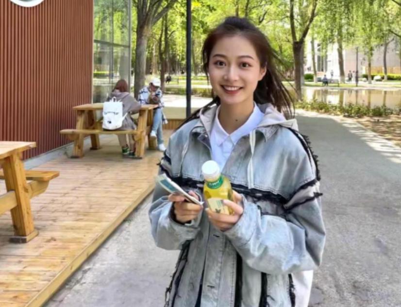 "Leader" Feng Lin appeared at the Winter Olympics propaganda scene, the ...