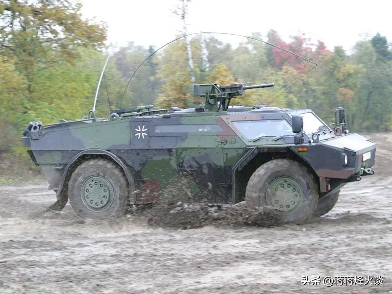 The fennec fox reconnaissance vehicle has come to Ukraine! Using 4X4 ...