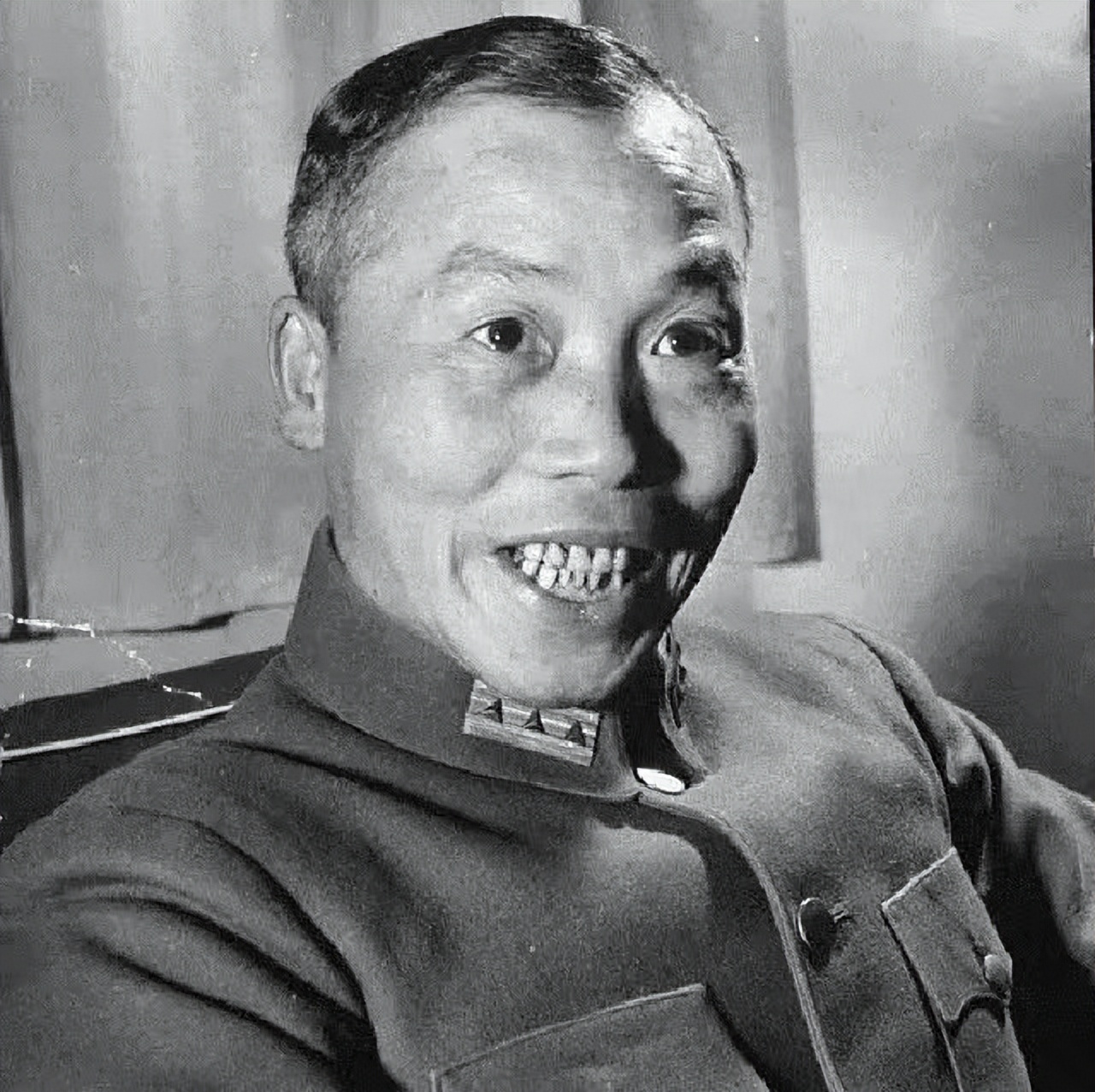 When Li Zongren returned to China in 1965, Chiang Kai-shek ordered an ...