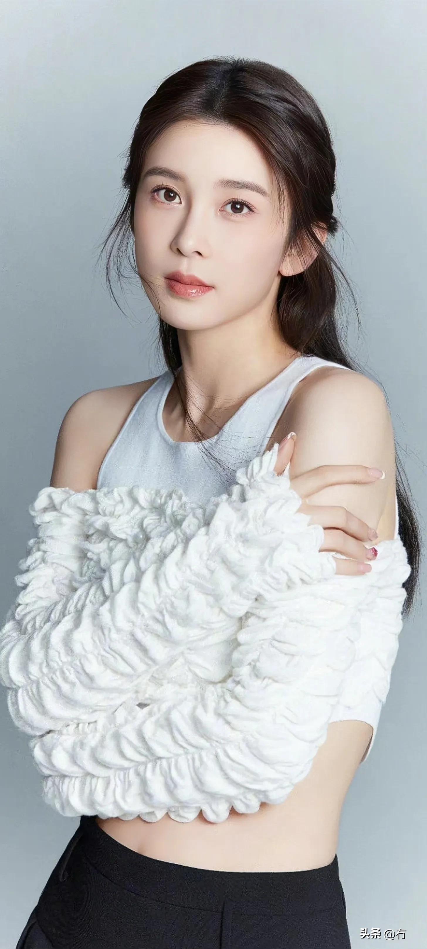 Beautiful wallpaper sharing Zhao Yingzi - iMedia