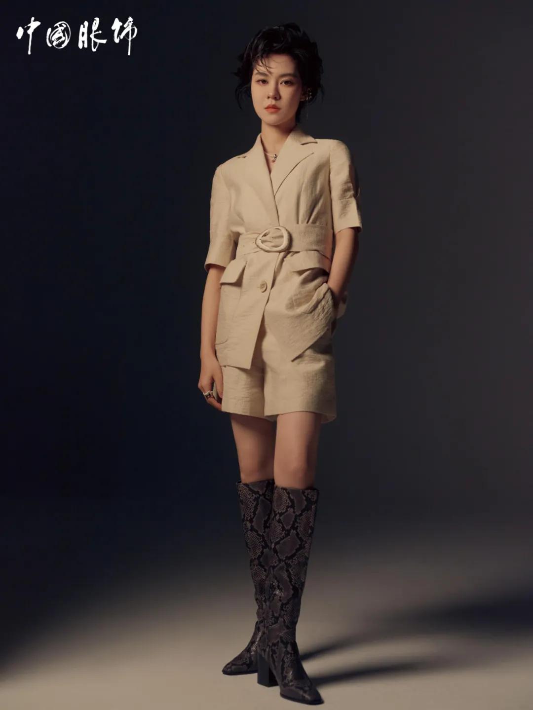 Yu Kewei: Standing in the face of time - iNEWS