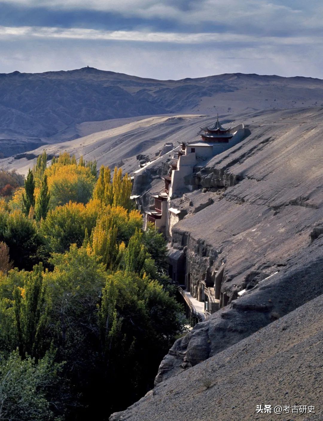 Fan Jinshi: Millennium Mogao Grottoes - iMedia
