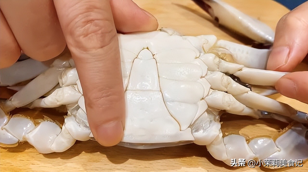 When buying swimming crabs, don't just look at the size and pinching ...