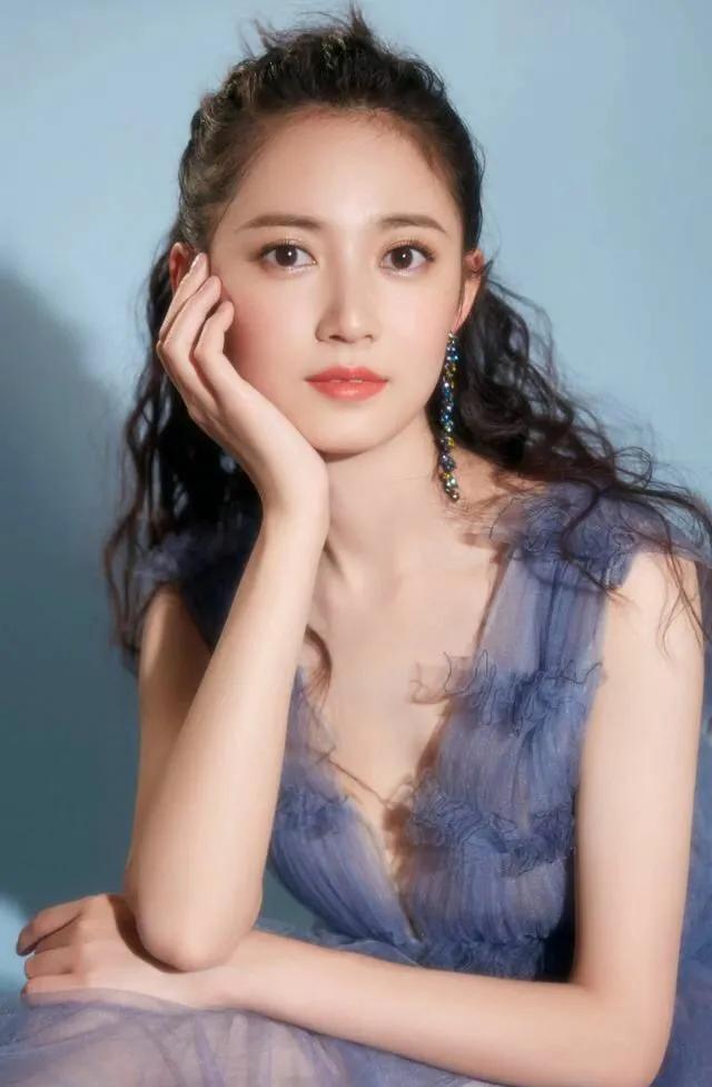 Chen Yuqi is still very beautiful - iNEWS