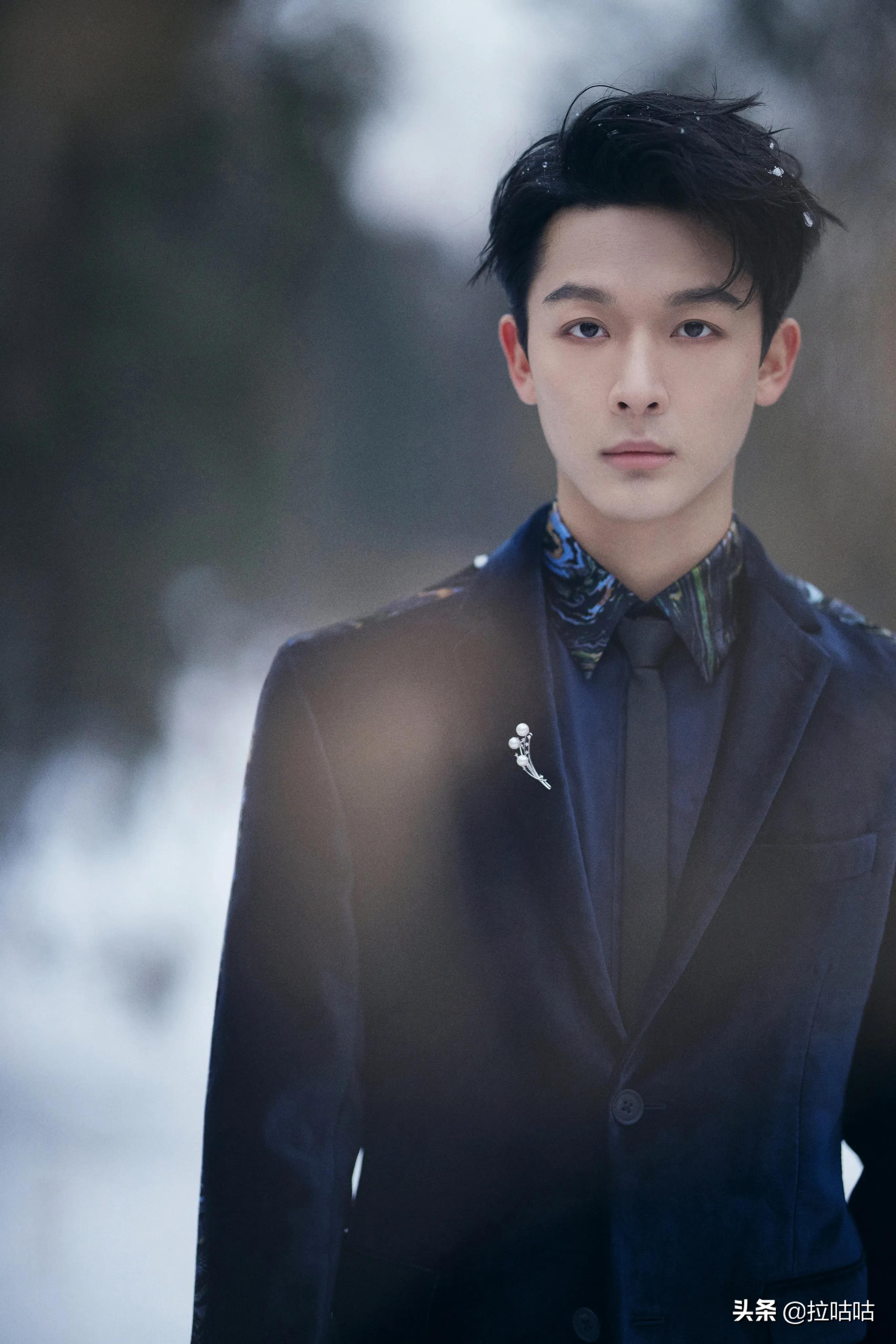 Does anyone like him?Zhang Wanyi - iNEWS