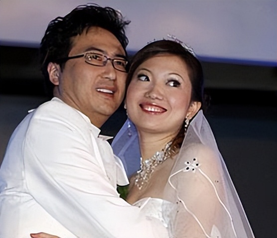 Li Jiawei, who retired to become the president after marrying a wealthy ...