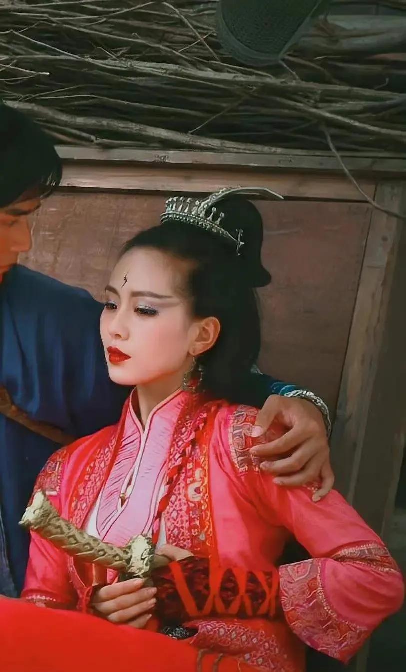 Tuoba Yuer can be said to be Liu Shishi's top1 costume - iNEWS