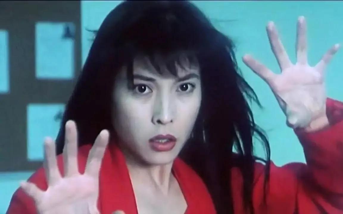 Amazing female ghosts that appear in those horror movies - iNEWS