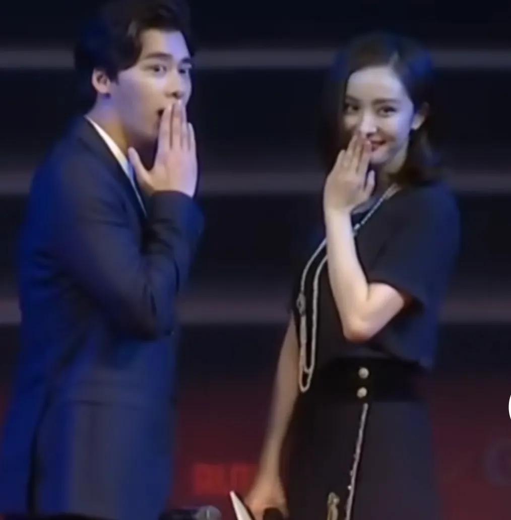 Li Yifeng and Yang Mi's scandal exploded on the Internet - iNEWS