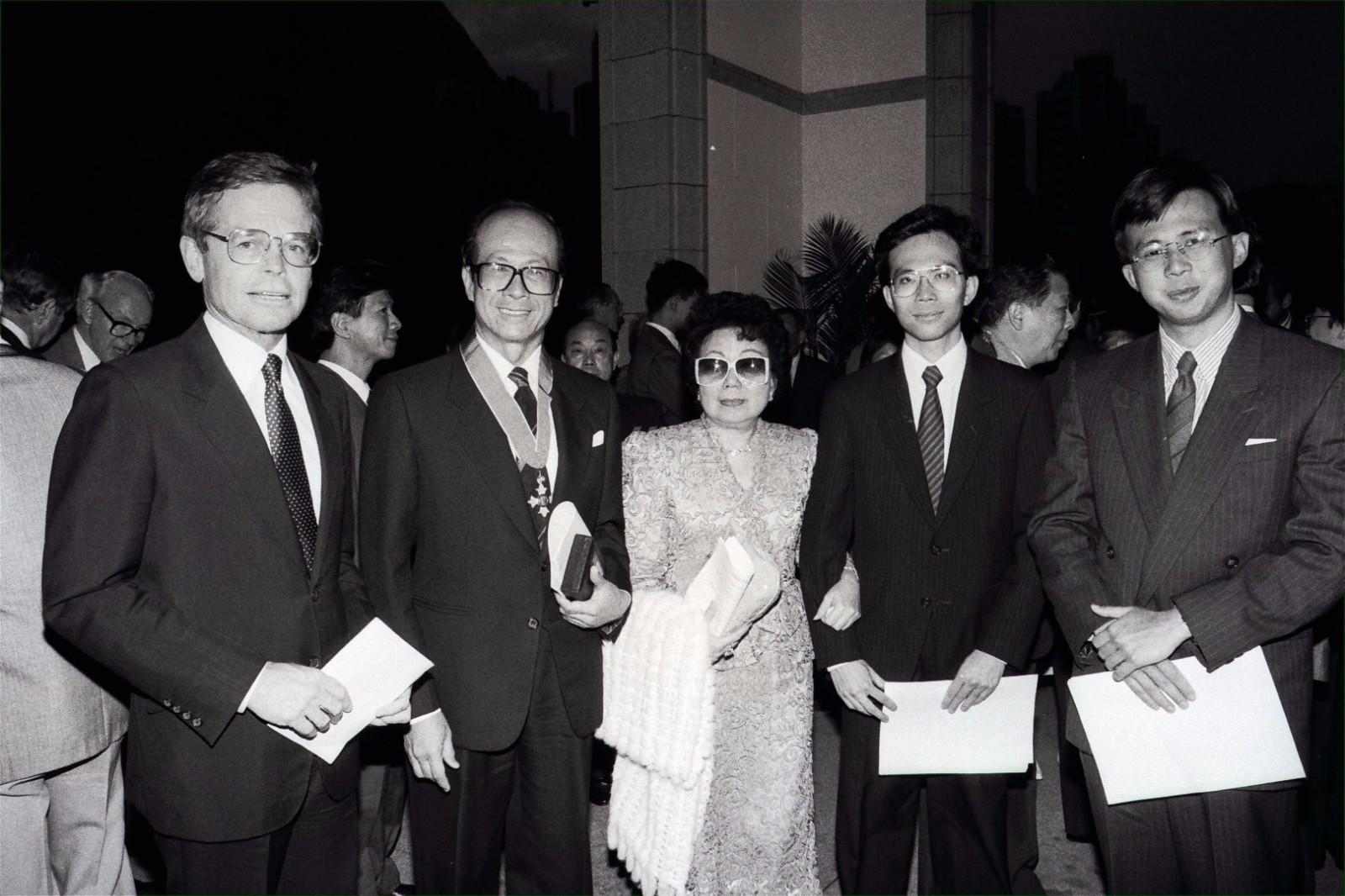 Li Ka-shing: The cause of his wife's death is a mystery, in order to ...