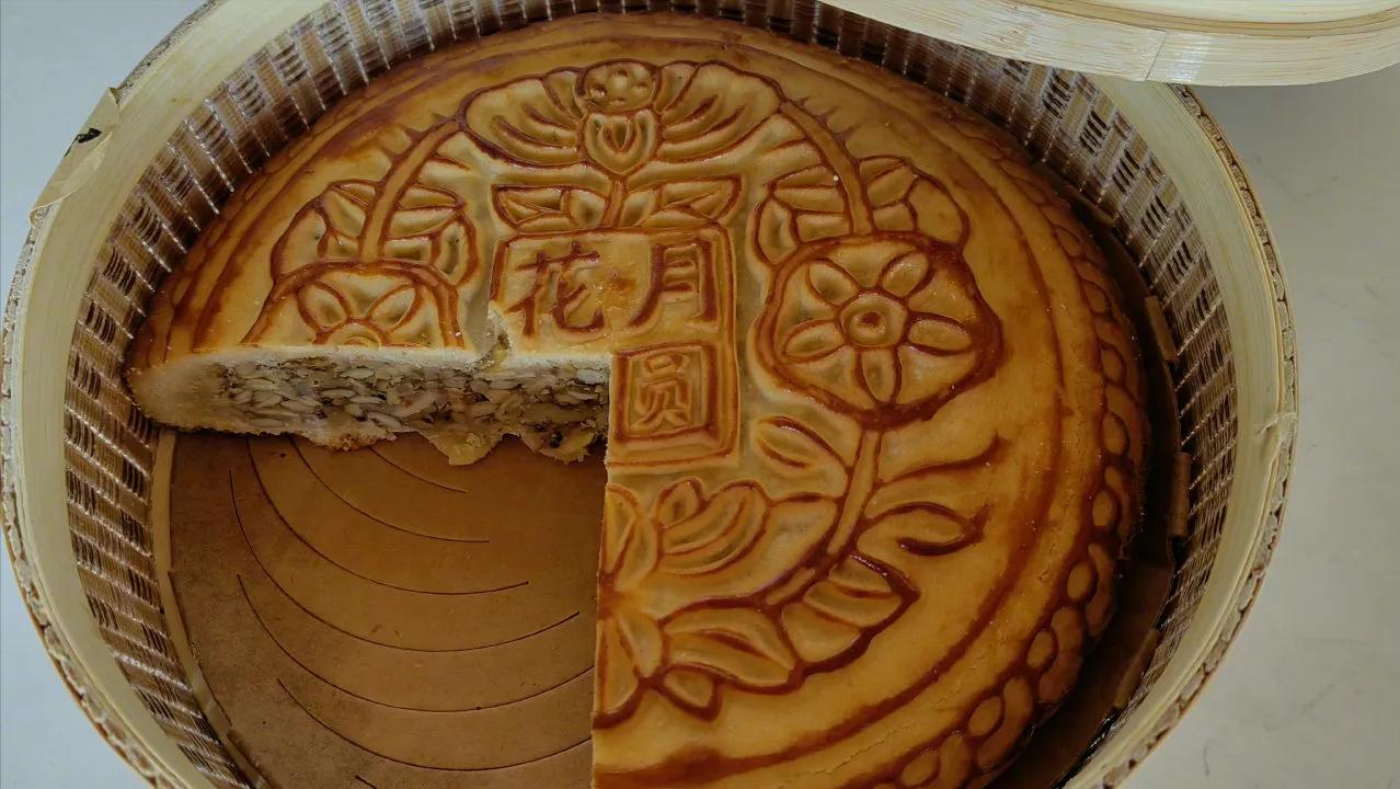 Nutrition and Memories of Wuren Mooncakes - iNEWS