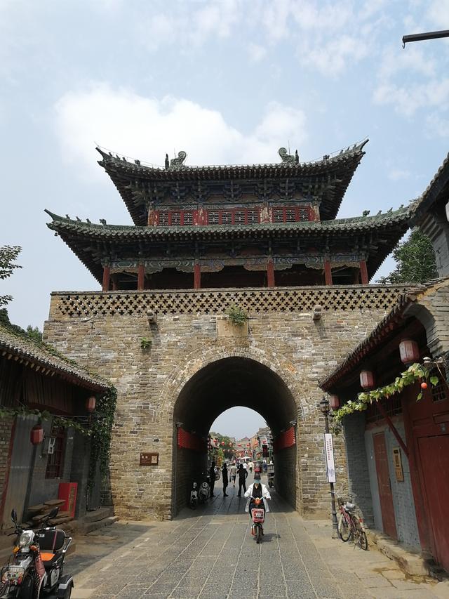 This 350-year-old ancient building in Luoyang was once the famous ...