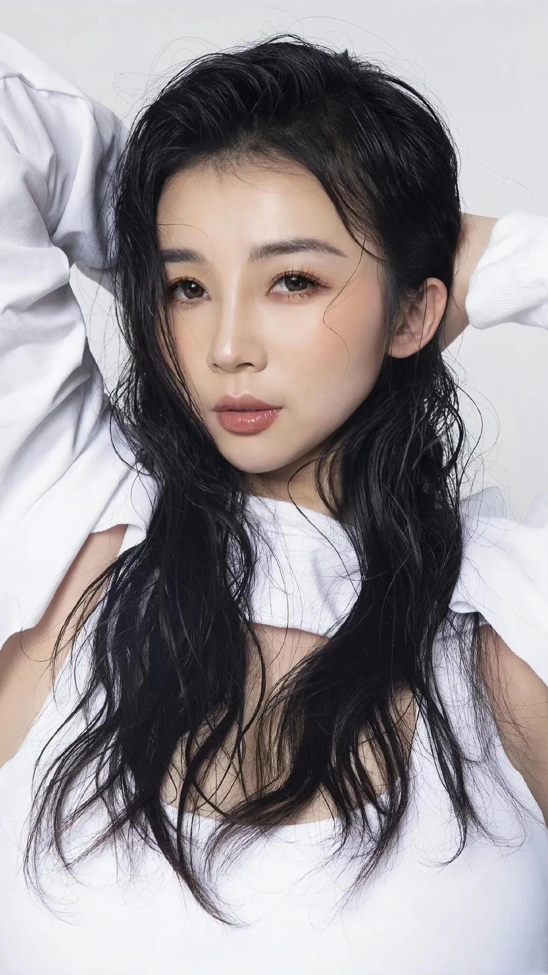 Zhang Manyuan: NBA female anchor, Chinese version of Kardashian ...