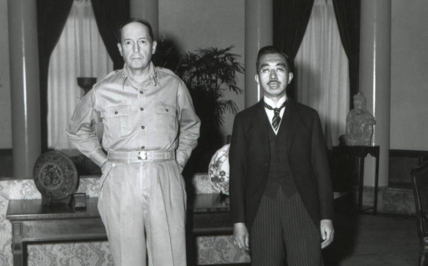 How did Emperor Showa tout MacArthur as the "emperor" to exonerate ...