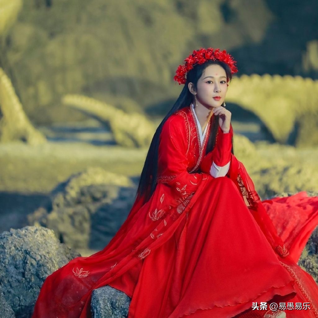 Yang Ziwen Xiaoliu switched to Dawangji, the aura is full and the beauty is bursting - iNEWS