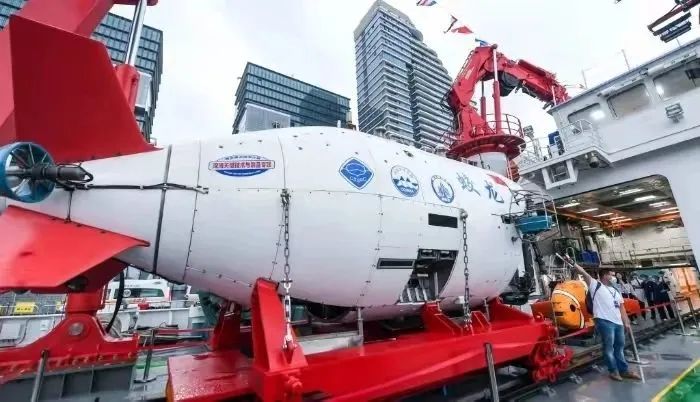 Titan is trapped in the deep sea, and the Chinese "Jiaolong" can dive ...