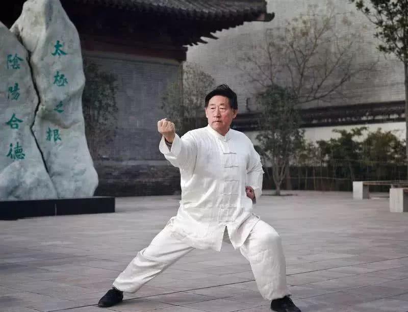 Why do tai chi masters always mention "qi sinking into the dantian ...